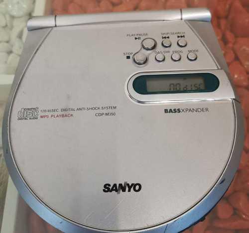 Плеер sanyo из 90х