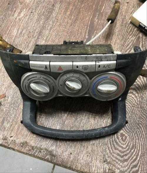 Блок климат контроля Toyota Passo KGC10 1krfe