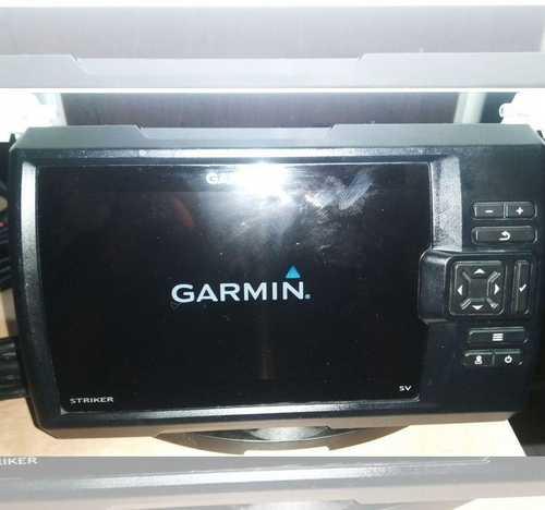 Эхолот Garmin Striker 7sv комплект