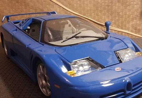 Maisto 1:18 Bugatti EB110