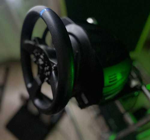 Игровой руль thrustmaster t300