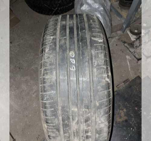 Yokohama BluEarth AE50 235/55 R18