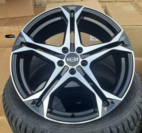Новые диски R19 на Geely Monjaro Tugella