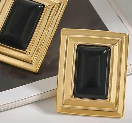 Серьги-гвоздики в ретро стиле новые