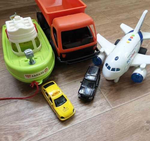 Детские игрушки