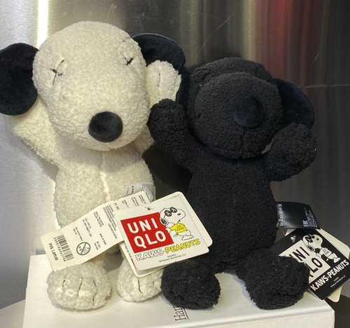 Uniqlo / kaws / peanuts stuffed TOY