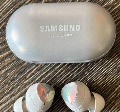 Беспроводные наушники samsung galaxy buds