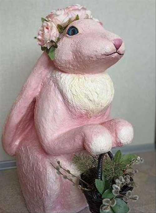 Садовая фигура "Пасхальный кролик"