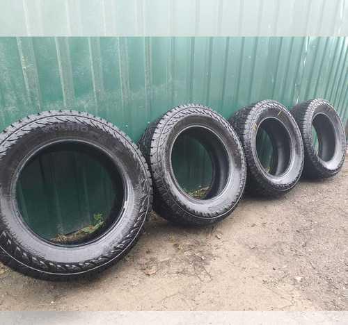 Kumho Road Venture AT52 265/60 R18 110T