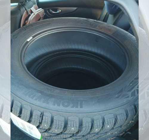 Ikon Tyres Autograph Ice 9 SUV 215/60 R17 100T