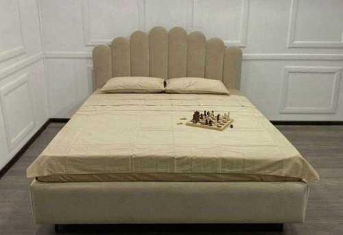 Кровать двуспальная 140х200