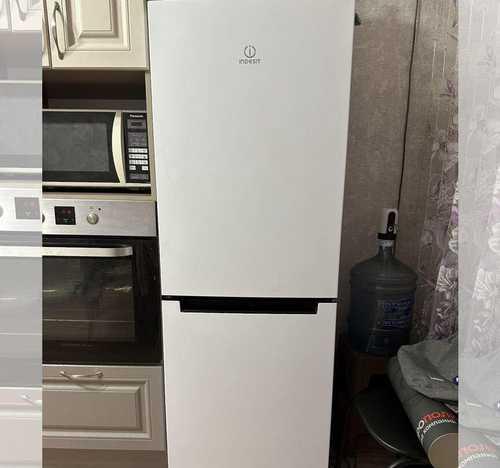 Холодильник indesit no frost