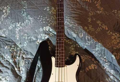 Бас гитара Fender Squier Precision Bass Standard