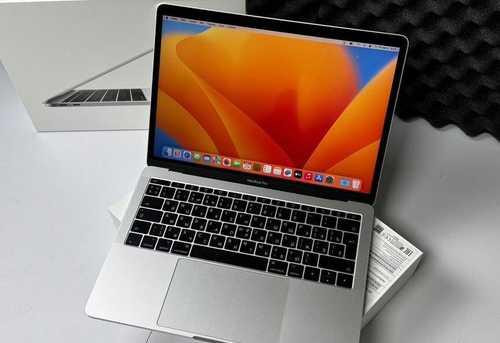 Идеальный, MacBook Pro 13 Silver, полный комплект