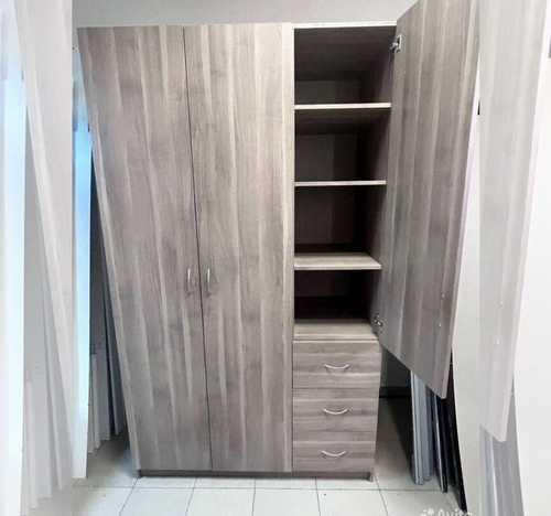 Шкаф IKEA тодален