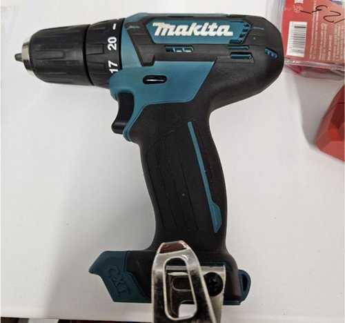 Шуруповерт makita 12v df333