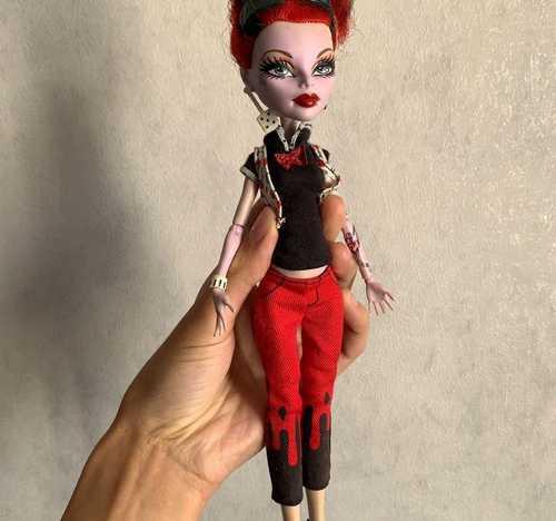 Кукла monster high