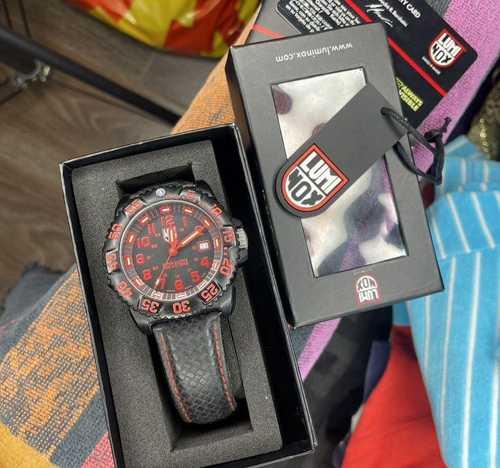 Часы Luminox