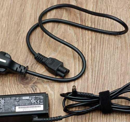 Блок питания sony VGP-AC19V74 19,5V-2A / 5V-1A USB
