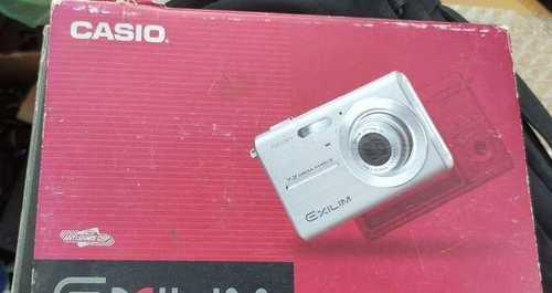 Casio Компактный фотоаппарат