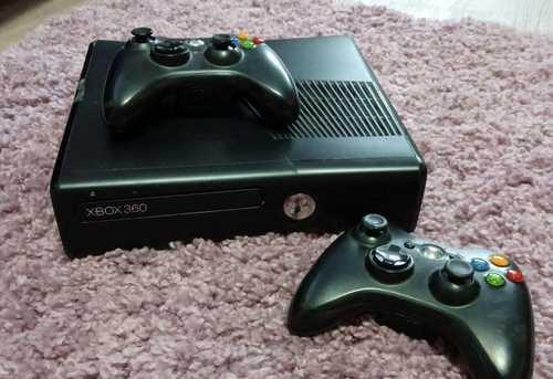Xbox 360 с двумя джойстиками