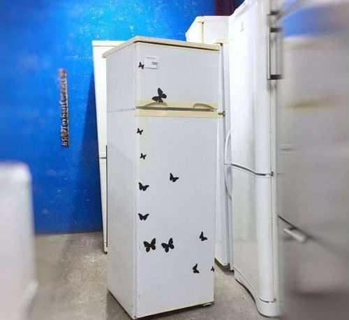 Холодильник бу узкий маленький Саратов с бабочками