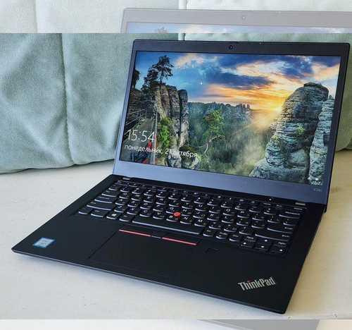 Мощный Тонкий Прочный 13.3" IPS ThinkPad X390 RUS