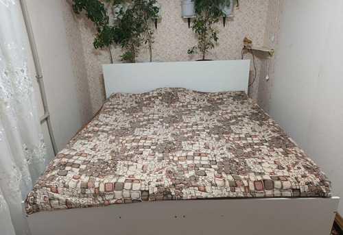 Кровать двухспальная с матрасом 180 200 бу