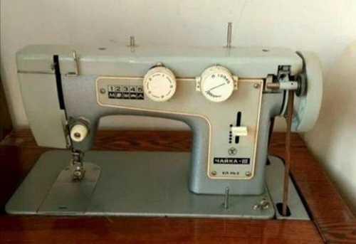 Швейная машина Чайка III