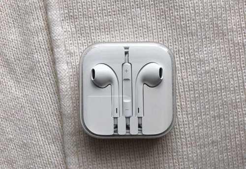 Apple EarPods с разъёмом 3,5 мм новые