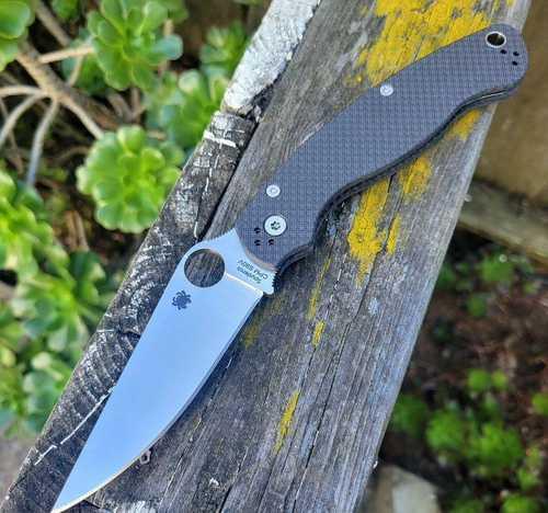 Spyderco Military 2 Carbon (s90v) *Sprint Run*