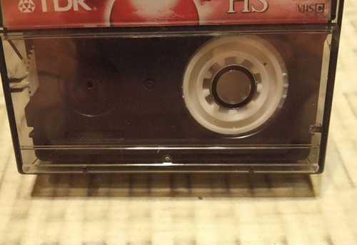 Мини кассета TDK HS VHS C. Япония