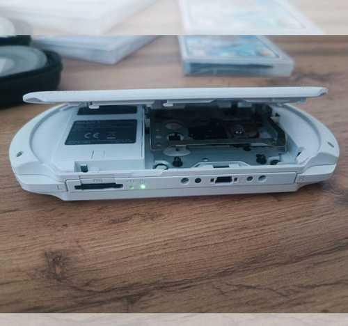 Sony psp e1008 прошитая