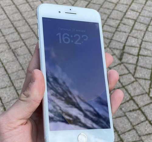 iPhone 8 Plus, 64 ГБ