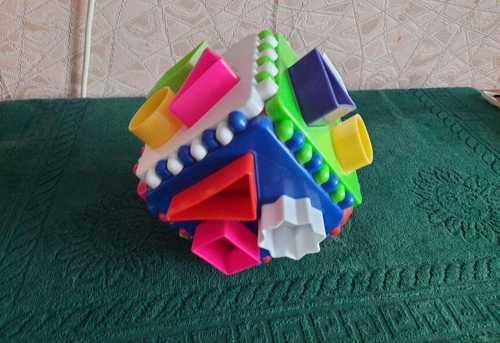 Развивающие игрушки (логический куб)