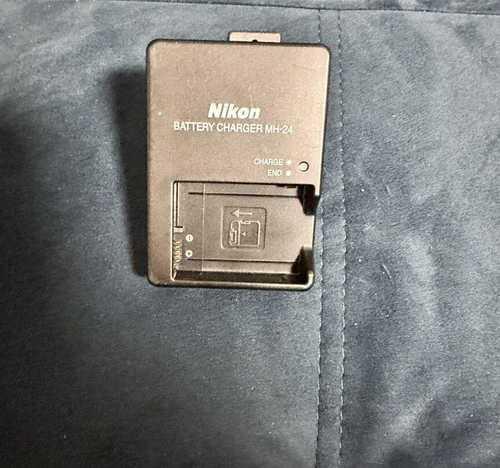 Nikon mh24