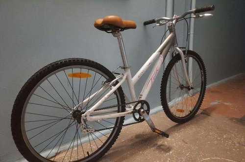 Trek 3700