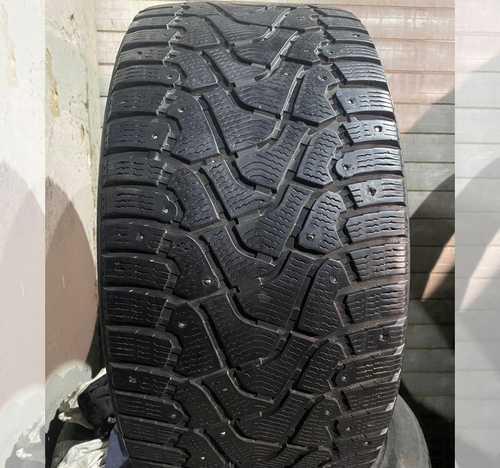 Pirelli Ice Zero 275/35 R20 102T