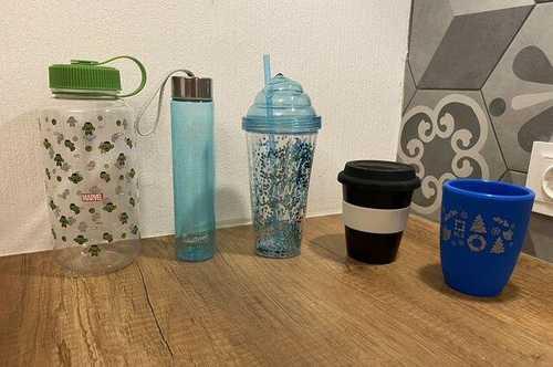 Бутылки и стаканы для воды