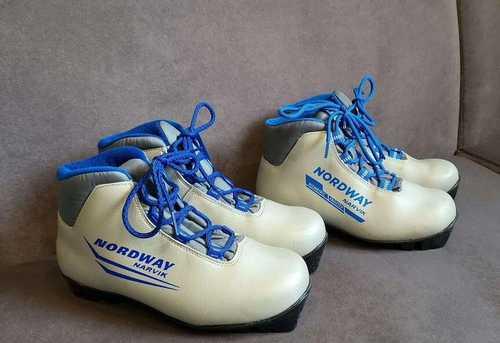 Лыжные ботинки Nordway р.34 и р.38