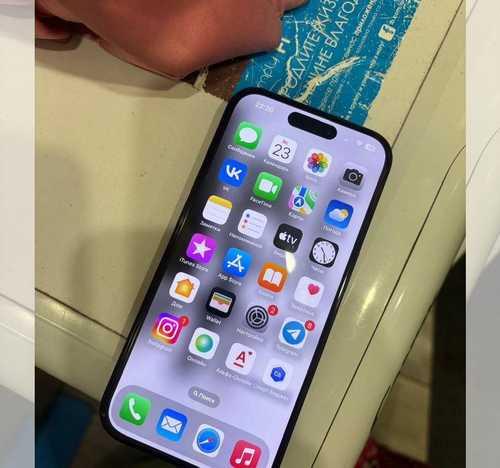 iPhone 15 Pro, 128 ГБ