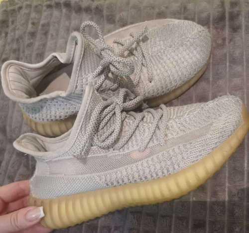 Кроссовки yeezy 37 р-р