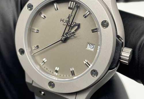 Часы Hublot Classic Fusion 33mm