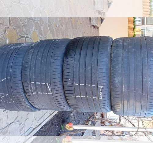 Michelin Pilot Sport 4 SUV 285/40 R21 109