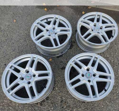 Диски литые R15 4x100 DIA73.1