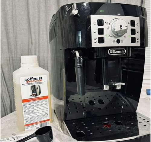 Кофемашина delonghi magnifica s