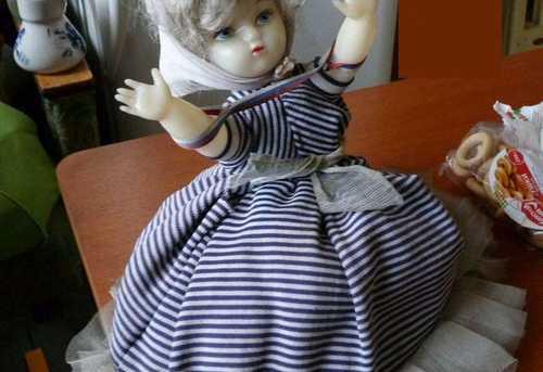 Кукла на чайник СССР, кукла-грелка