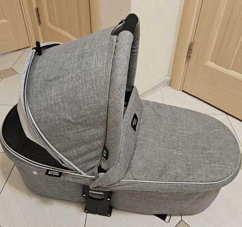 Люлька valco baby Q bassinet