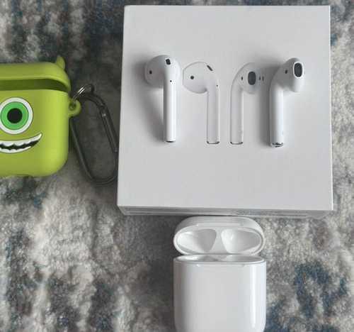 Наушники Apple AirPods 2, with Charging Case