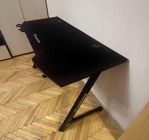 Игровой стол